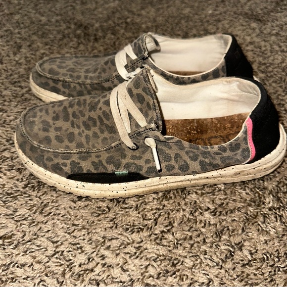 Hey Dude | Shoes | Hey Dude Wendy Jungle Brown Leopard Print Flats With ...